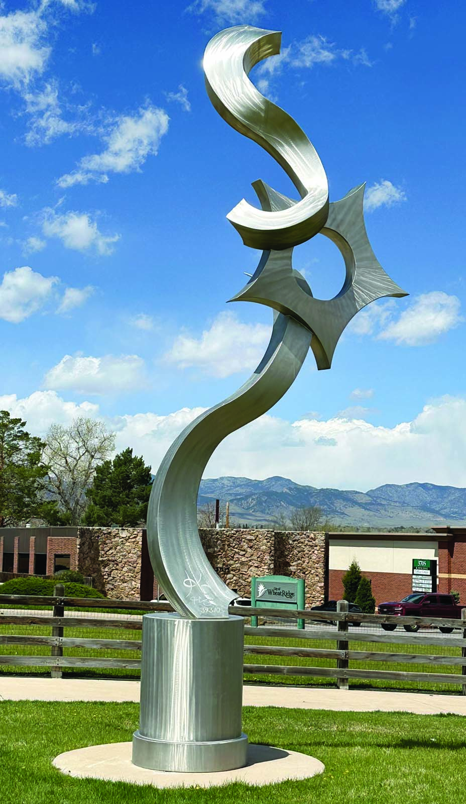 Sculptor Kevin Robb Creates by Looking Beyond, Within, and Without ...